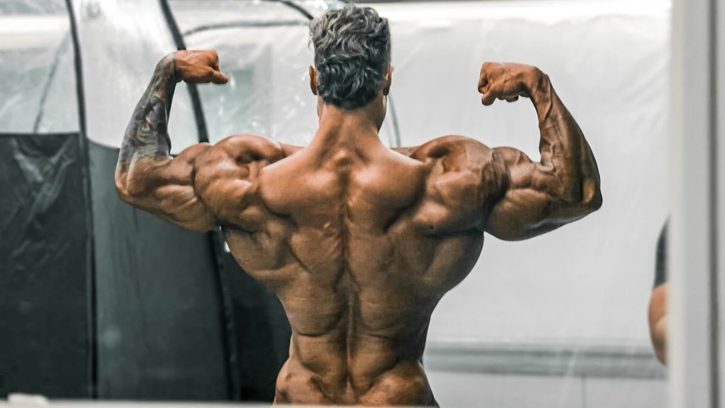 La rutina de entrenamiento de CBum, el rey de Mr.Olympia - MENzig